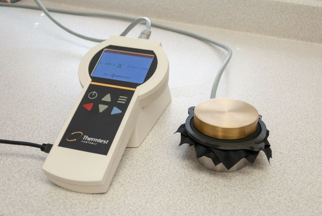 Measuring Thermal Effusivity vs Moisture with TPS-EFF - Thermtest